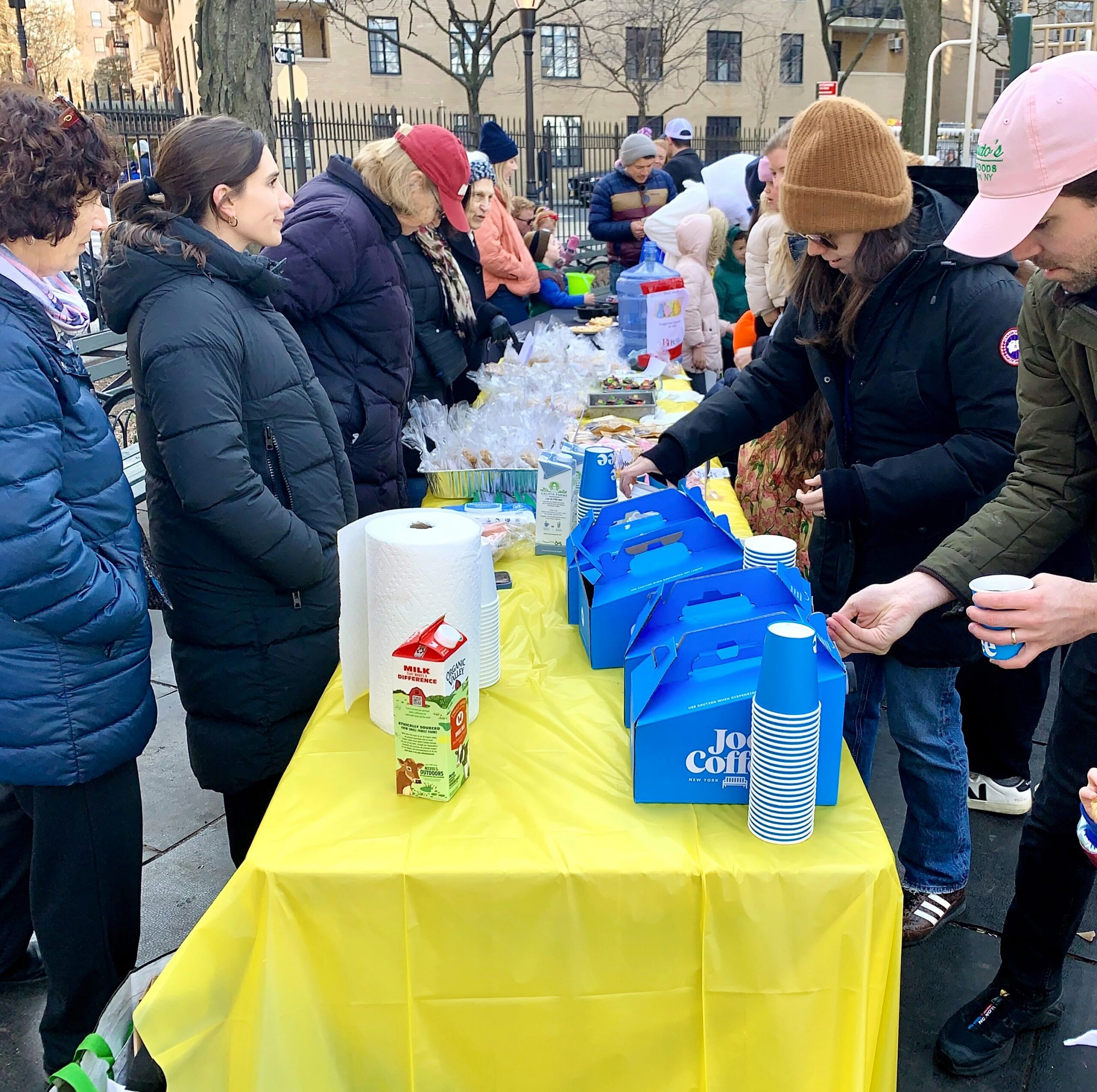 Hundreds of kids scramble for eggs in Brooklyn Heights